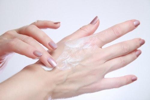Dry Hands: Causes, Symptoms, Prevention, And Care